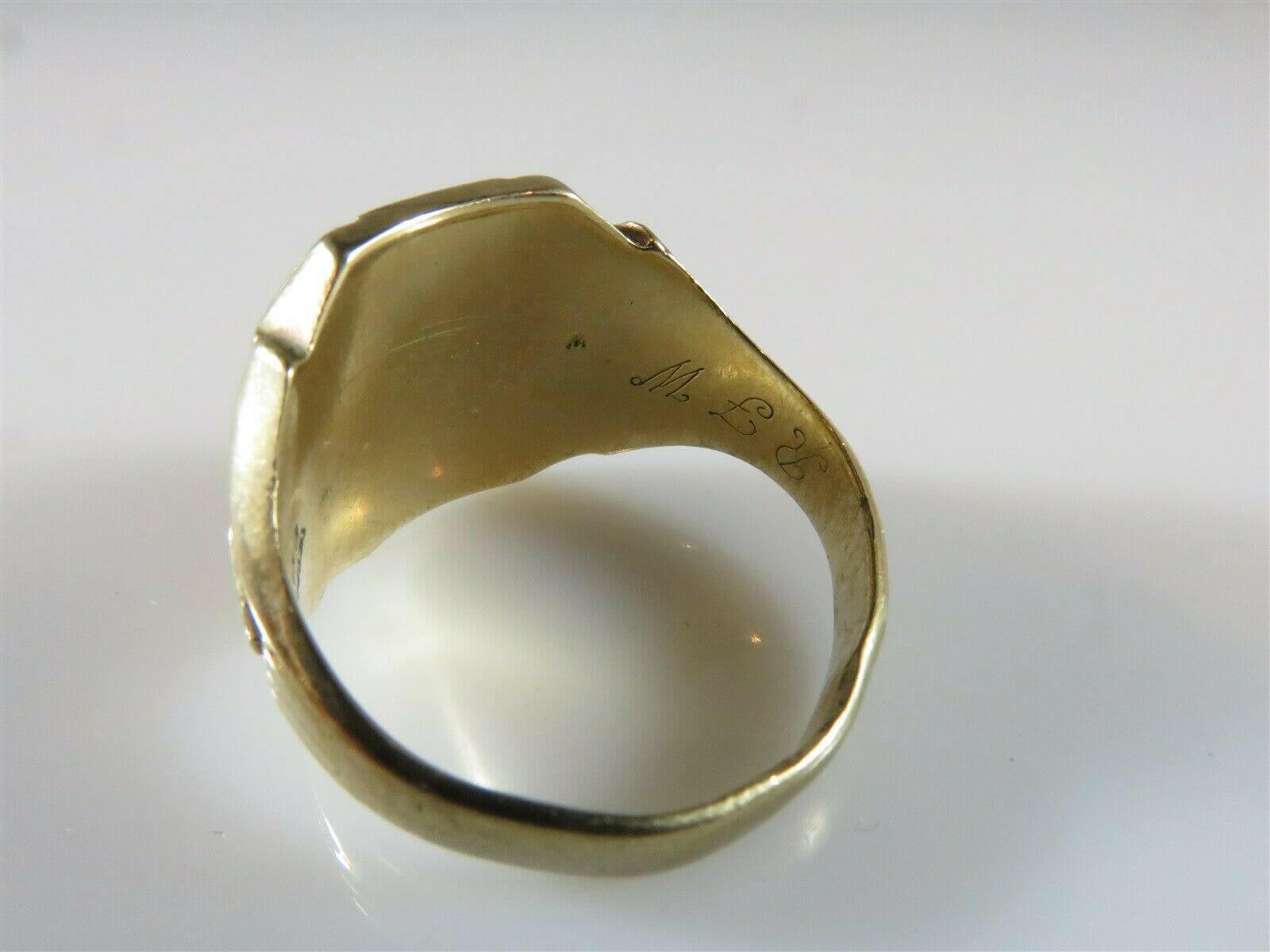 7.5 Grams 10K Gold 1960 NHS Class Ring Size 7 3/4 Dieges & Clust High