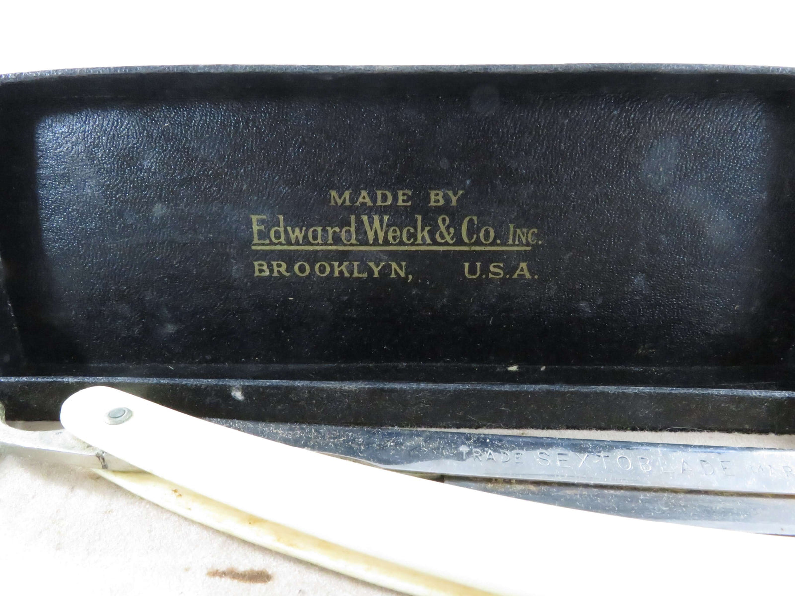 Antique Sextoblade Razor Style A Edward Weck & Co Straight Razor Brook