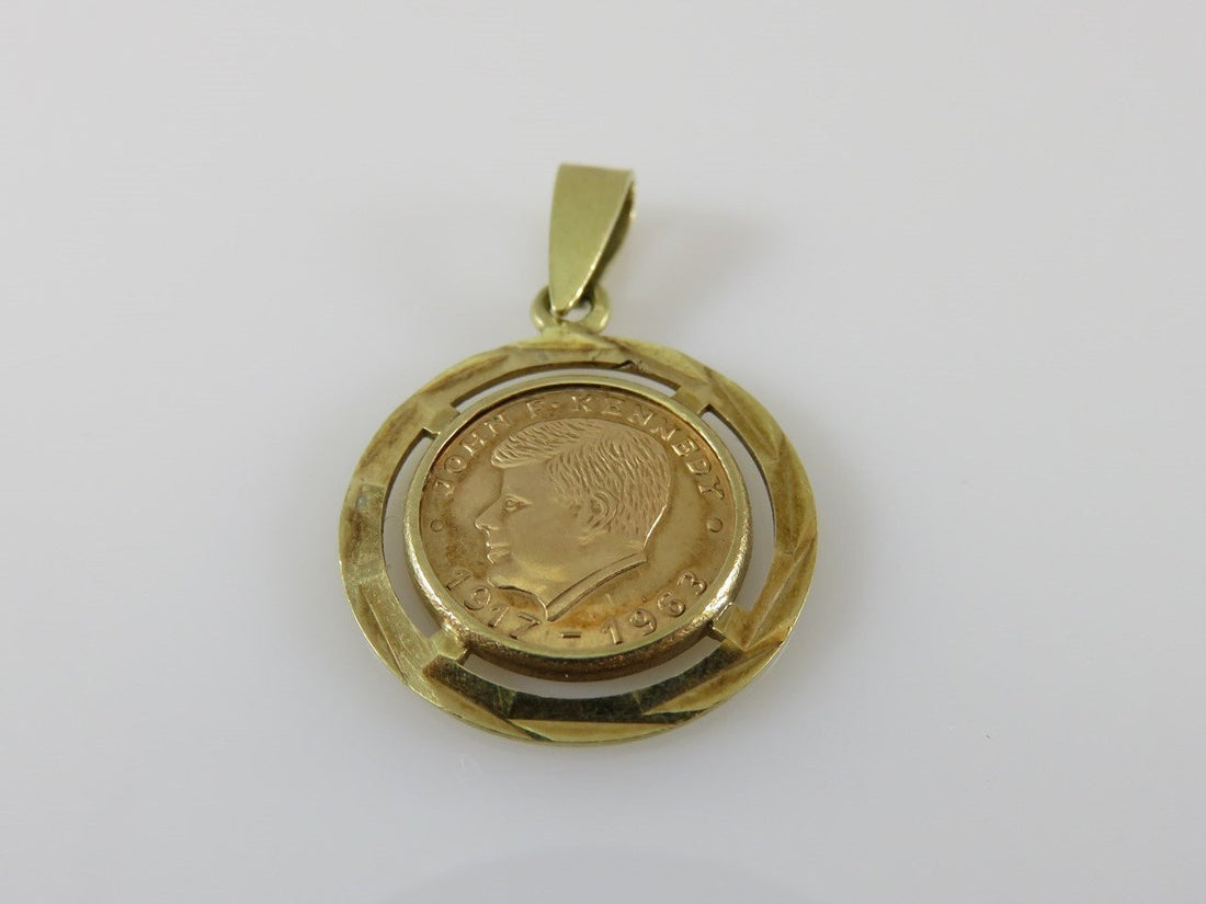 Rare John F Kennedy 13mm Gold Coin/Token in 14K Yellow Gold Pendant 58