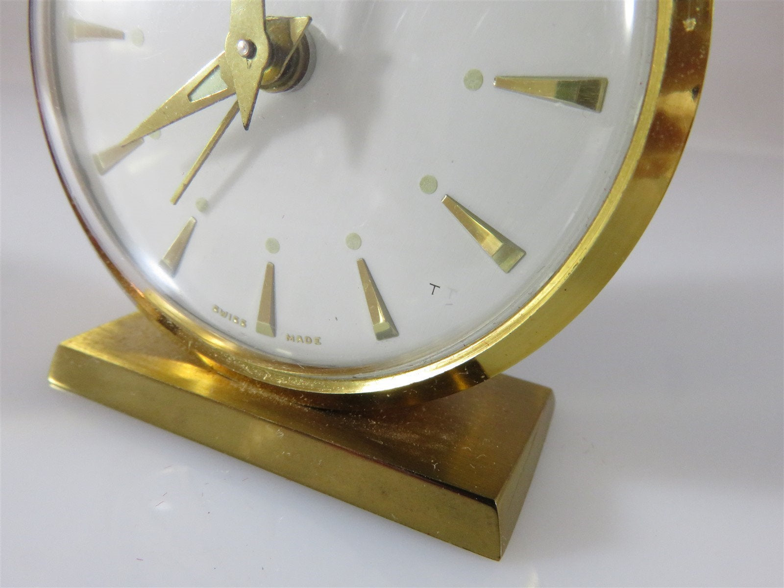 Swiss Made Bucherer Travel Alarm Clock in Red Travel Pouch Running 53